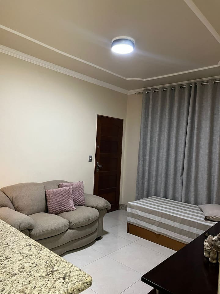 Lindo
Apto,  2 Andar, 1apto Por Andar. - Belo Horizonte