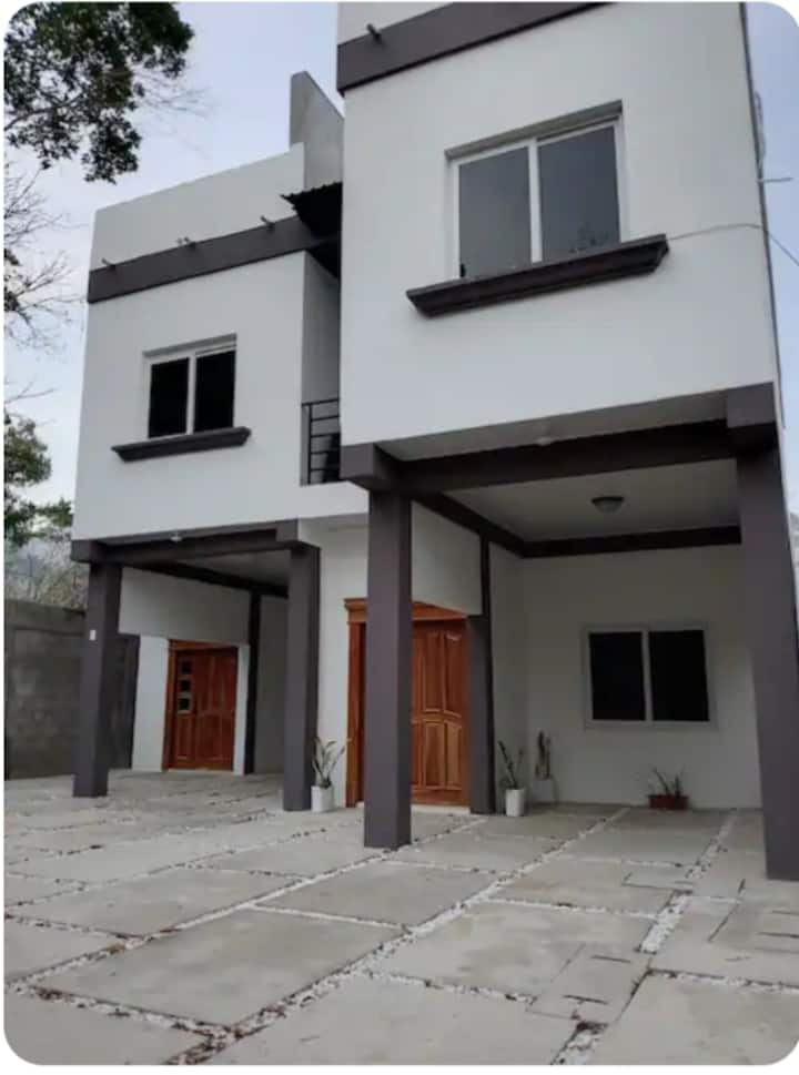 Condominios Cantillano - Copán Ruinas