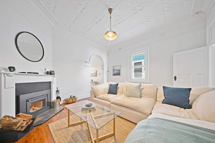 Dora Cottage Fireplace + Firepit Walk To Cbd - Orange