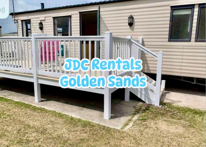Beautiful 3 Bed 2 Bath Caravan - 42 - Towyn