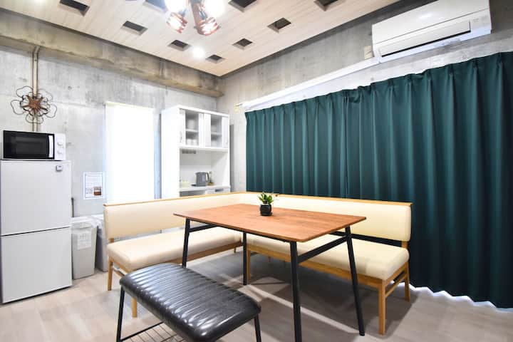 連泊割あり/最大6名/駐車場無料/栗林公園まで車で3分/香川アリーナ、高松港まで車で12分 - Takamatsu