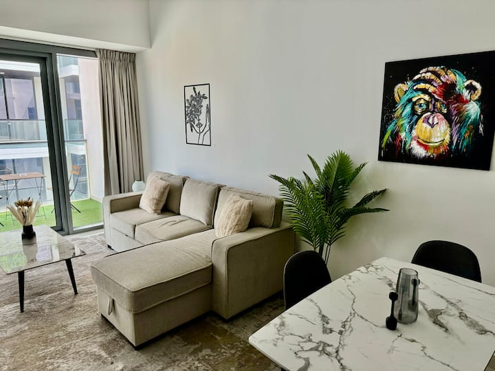 Brand New Jvc 1 Bed - Sleeps 5 - Dubai