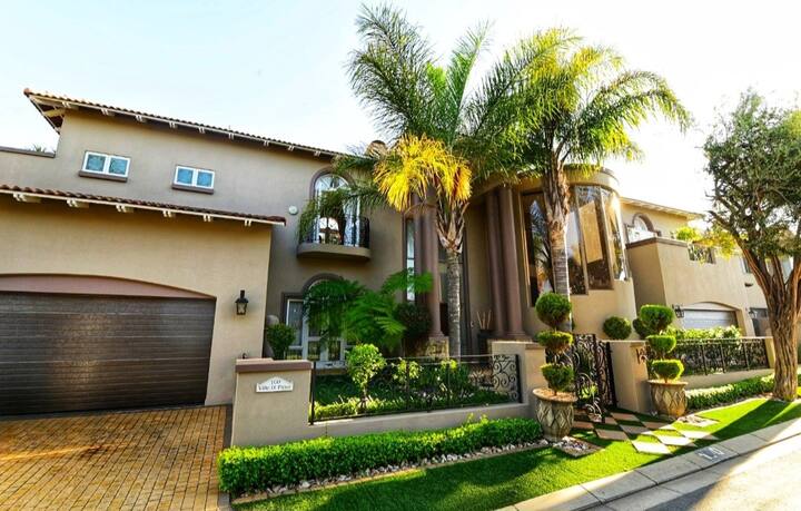 Sunwardpark Guestroom 1 - Brakpan