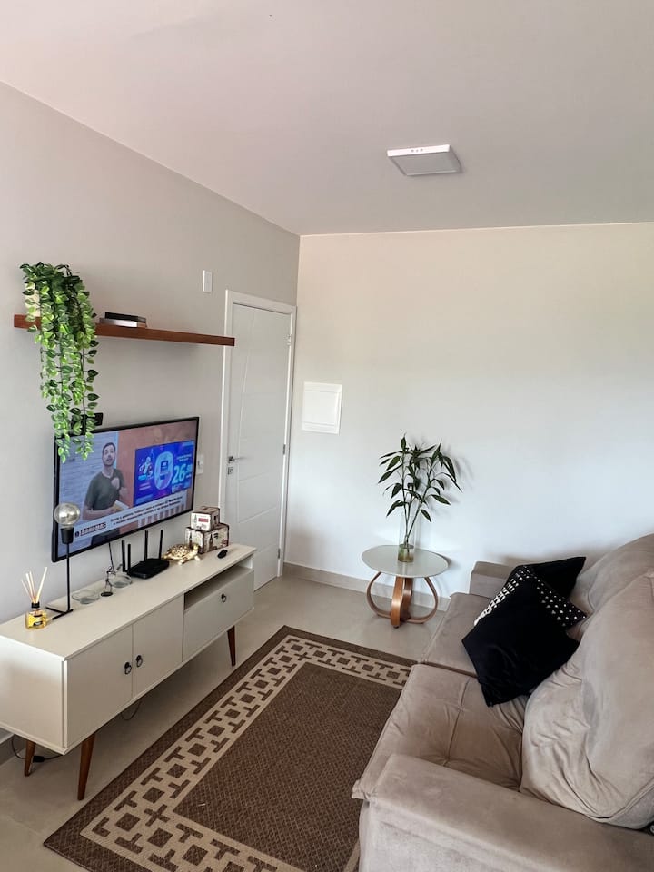 Apto No Coração Do Santa Mônica Com Ar - Uberlândia