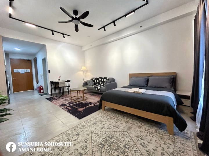 Soho Room Max 4 Pax, (Free Netflix, Wifi) - Shah Alam