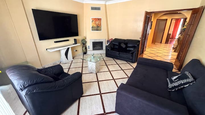 7 Min To Seixal Bay | 2br - Ferry To Lisbon - Barreiro