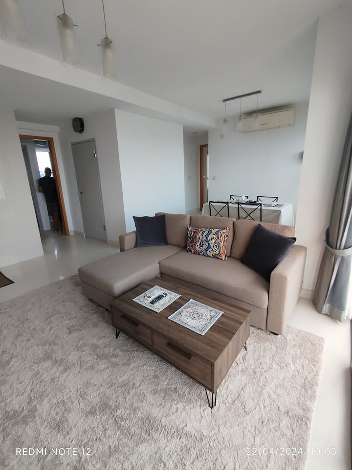 Whole Spacious 2-room Near Mrt - Singapur