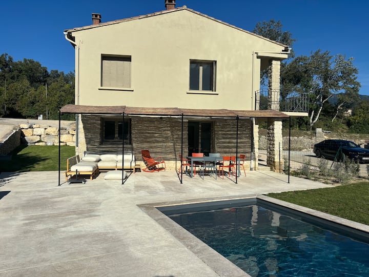 August - Vaison-la-Romaine