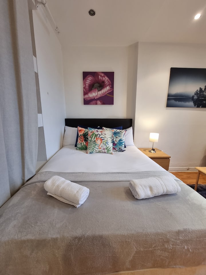 Gorgeous Studio Near Paddington Fits 3 - Londres