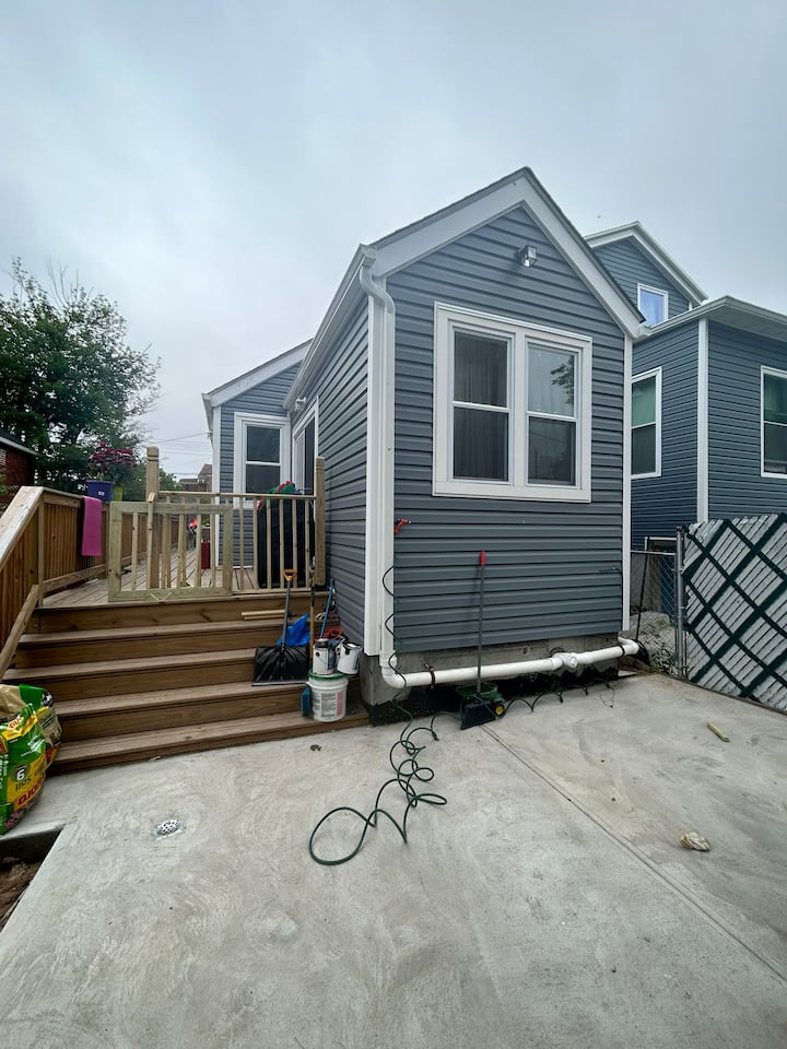 Renovated Home With A Guest Suite 15 Mins From Jfk - Brooklyn, NY