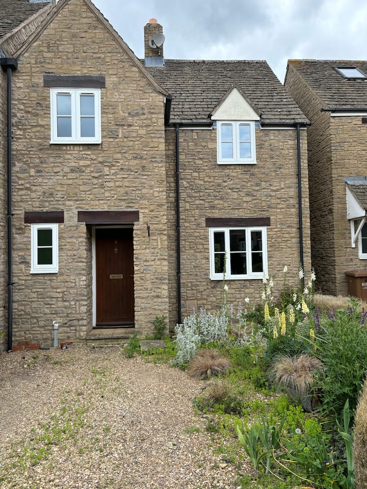 Delightful Cottage In Broadway - Broadway