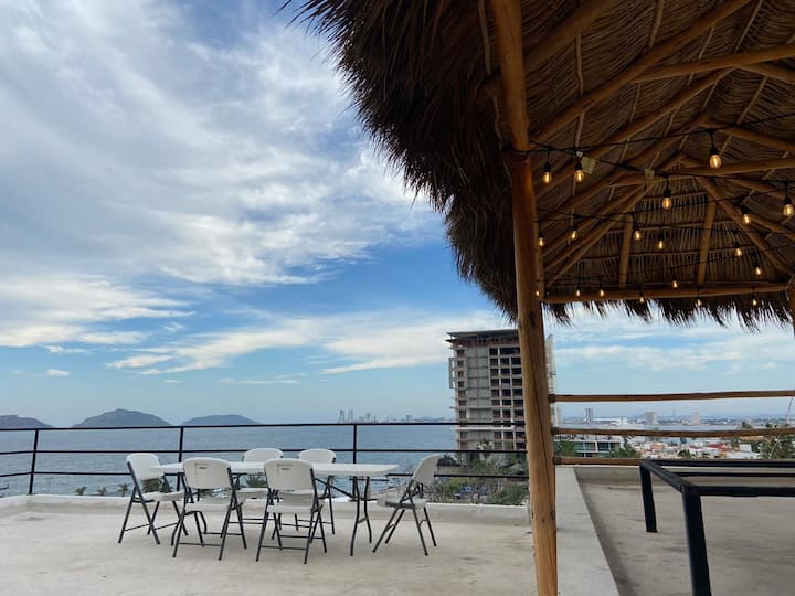 Comfortable Loft Steps From The Malecón & Olas Alt - Mazatlán