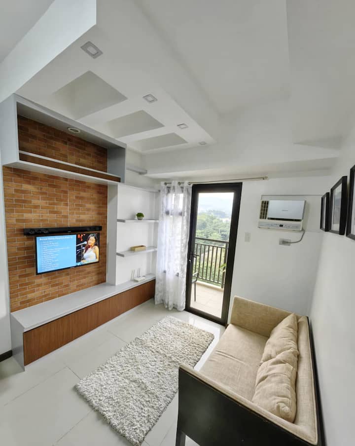1 Br Condo. Pool. Gym. View. Wifi. Clean. All-in! - Cebu City