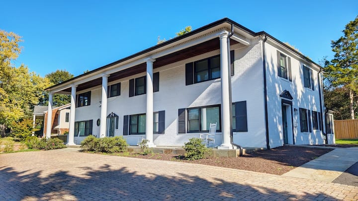 5300 Sqft Home•10 Mins To Washington Dc•sleeps 20+ - Alexandria, VA
