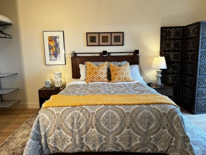 Dundee Hills Wine Country Suites In Dundee Oregon - Newberg, OR