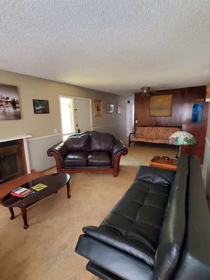 Stay In Quiet San Bruno 10 Mins From Sfo - Pacifica, CA