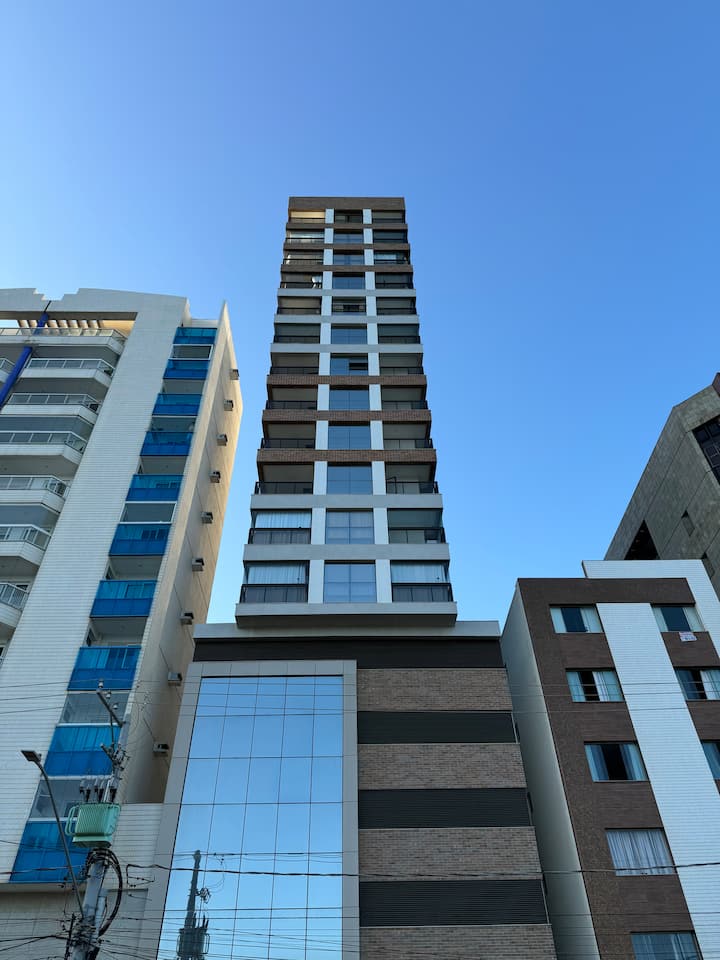 2qts Com Ar E 2 Vagas - Guarapari