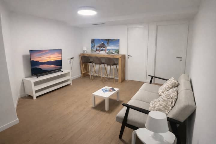 Esence 5 Bedrooms 2 Bathrooms 1 Parking A/c Wifi - Zaragoza