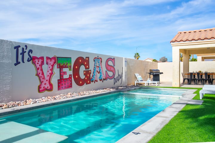 Spacious 4br With A Pool, Arcades, And Billiard! - North Las Vegas, NV