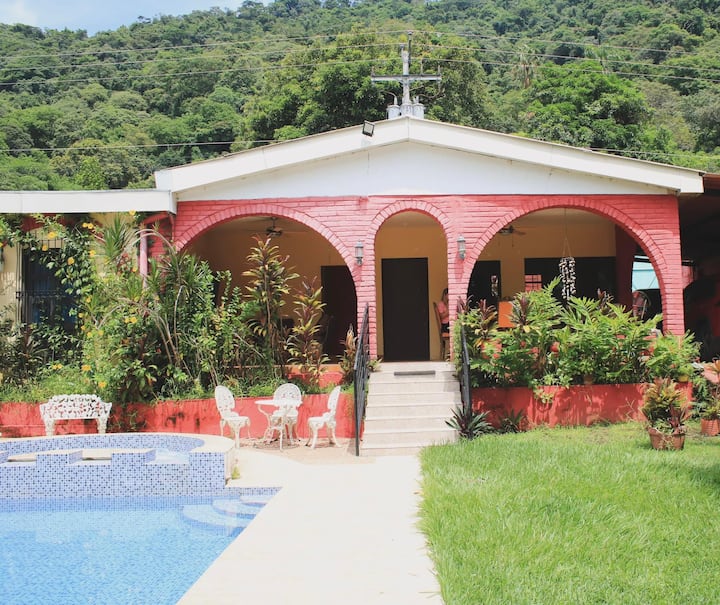 Rayito De Luna Lago Coatepeque. - Santa Ana