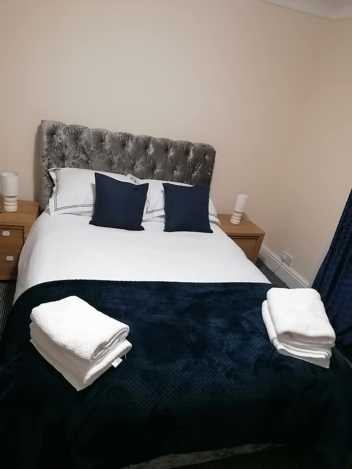 Cosy 3 Bedroom House Near Dudley Zoo - Wolverhampton