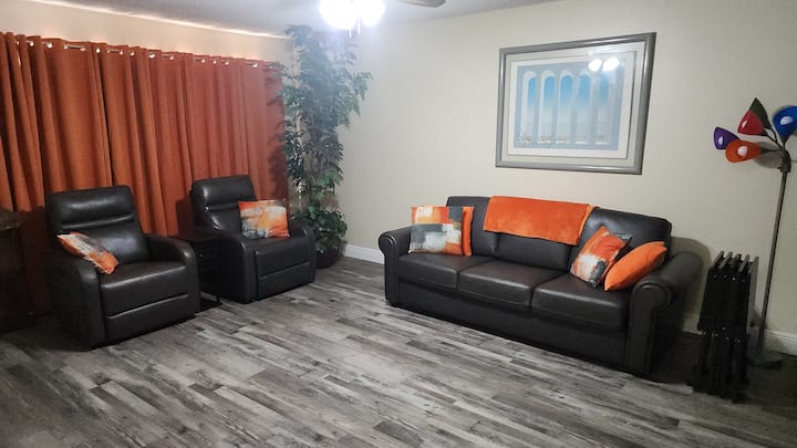 Hideaway In The Gardens - Miramar, FL