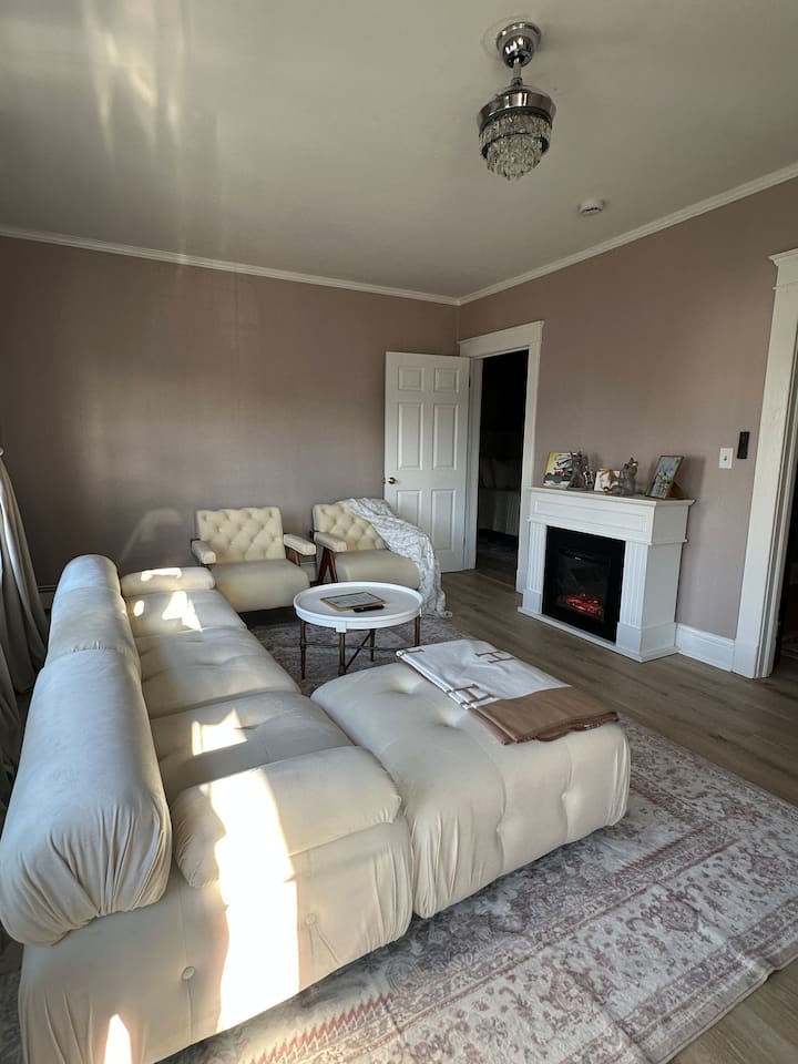 Private Cozy Lulu Château - Scranton, PA