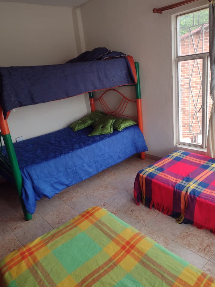 Hospedaje Para 26 Personas - 錫爾瓦尼亞