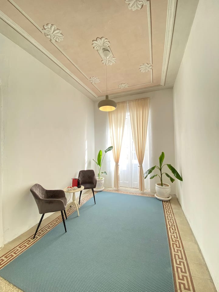 Sea & Sun Suite 
(Iun S5558) - Cagliari