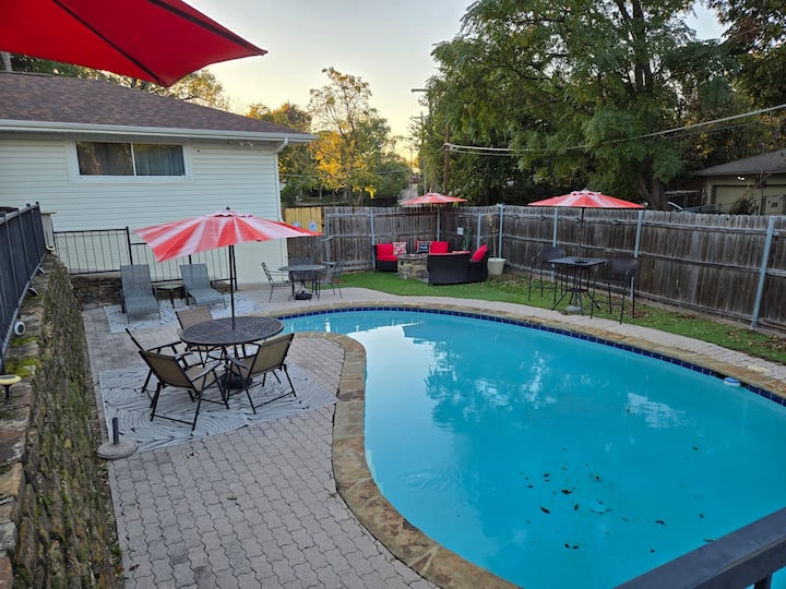 Tammy's Family Pool House - Pleasant Grove - Dallas