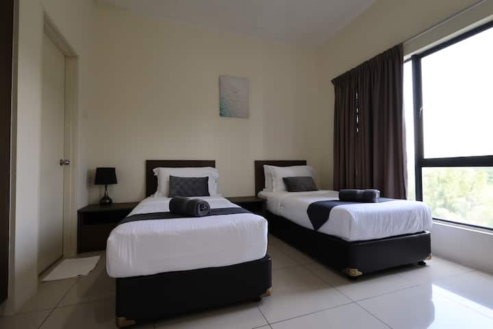 Swiss Garden Residences By Hani 2br/wifi/netflix - Kuantan