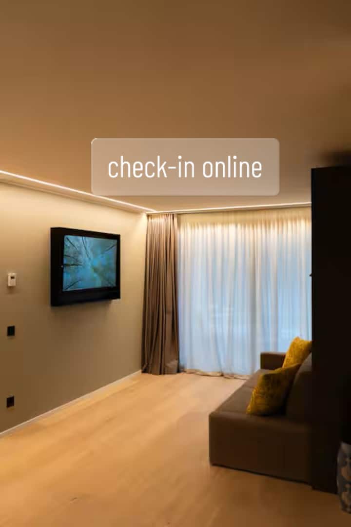 Self Check In Hotel Apartments Superior Suite - Bellinzona