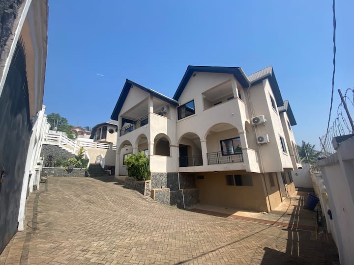 Home For Your Getaway Holidays - Freetown