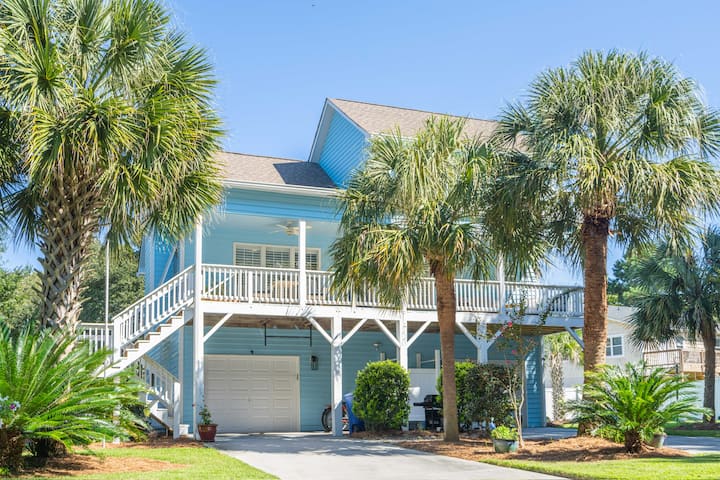 5 Bedrooms Big Swell Beach House - 에메랄드 이슬