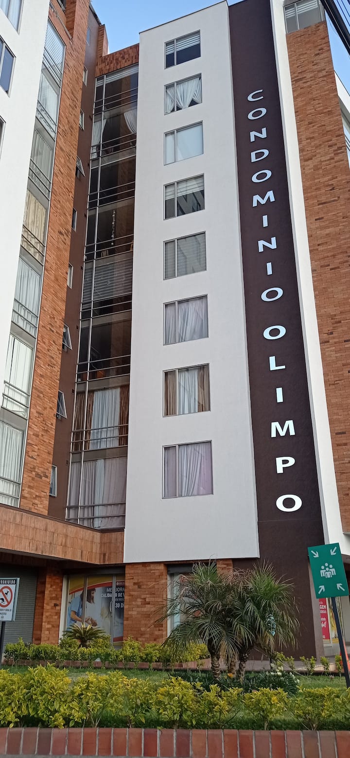 Suite Condominio Olimpo 8vo Piso Parqueo Privado - Cuenca