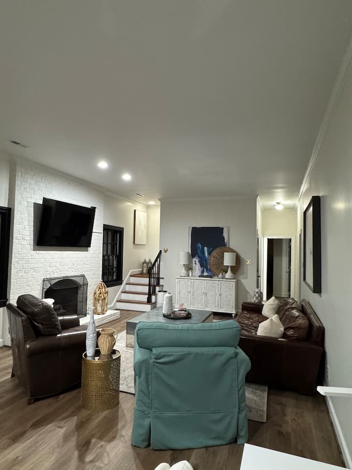 Stylish Retreat In Greensboro - Greensboro, NC