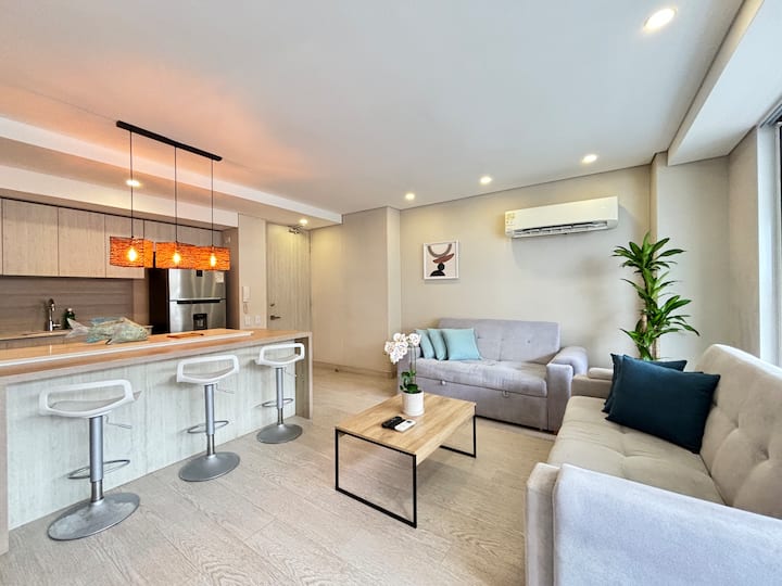 Piso 13 /Jacuzzi /Cama King /Vistas Panorámicas - Cartagena