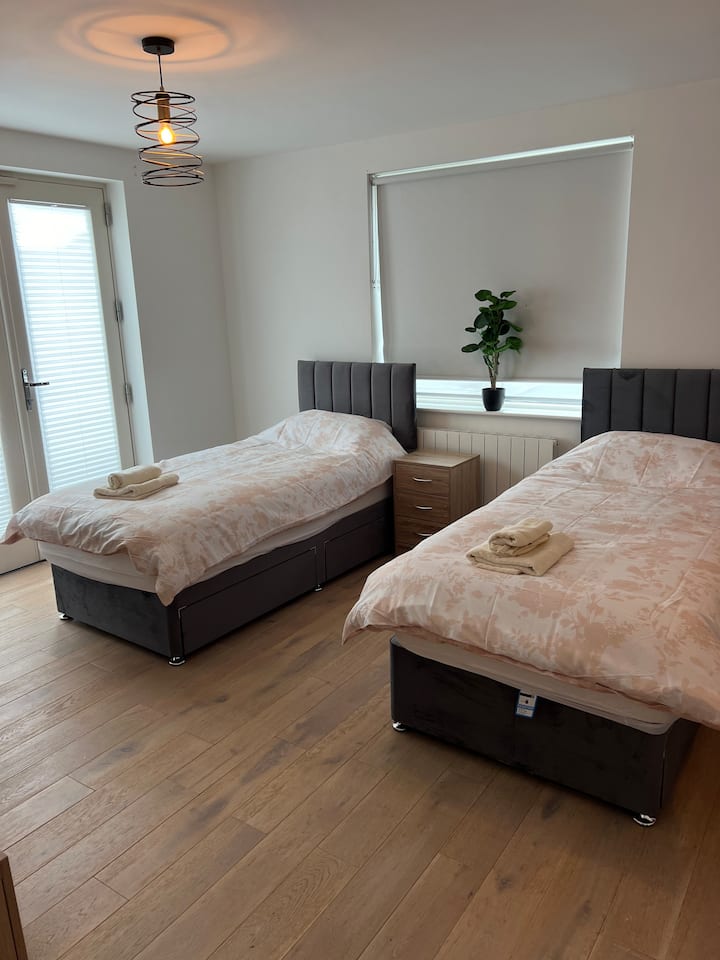 Citystays House Near Phoenix Park Sleeps 7 - South Dublin