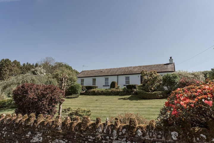 Rosebank - Idyllic Cottage With Hot Tub - Loch Lomond