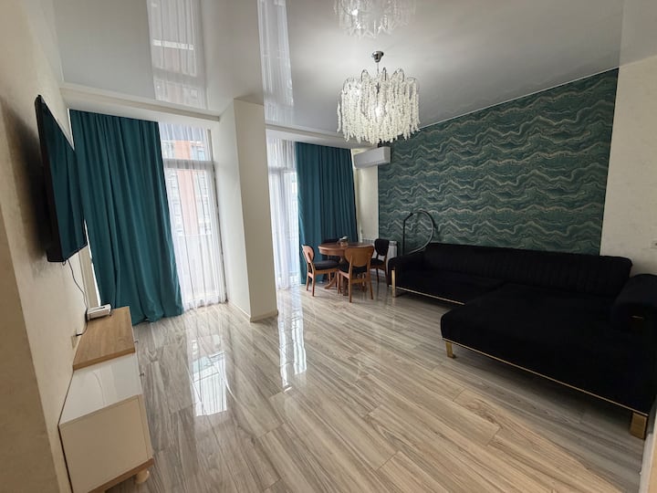 Apartment 50 Meters From The Sea - 바투미