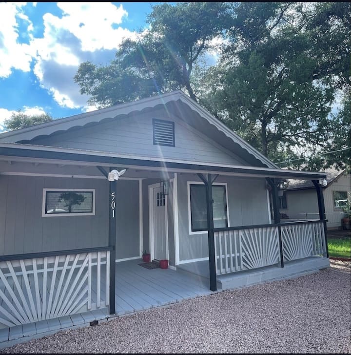 Welcome To Our Loving Cozy Home
Healthcare Ee Wel. - Payson, AZ