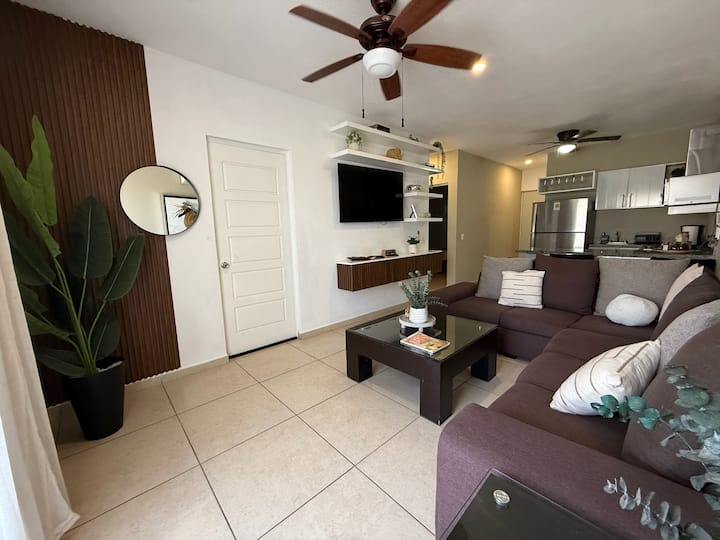 Family Getaway: Relaxing Pool & Convenient Parking - Puerto Vallarta