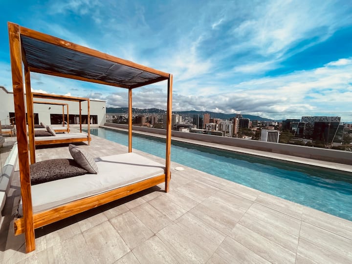 Guate Pool Z10, 211 - Guatemala