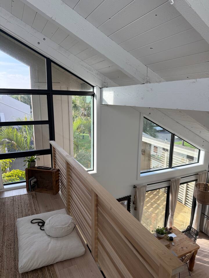 Remodeled 2 Bedroom Loft - 2 Blocks From The Beach - Jupiter, FL
