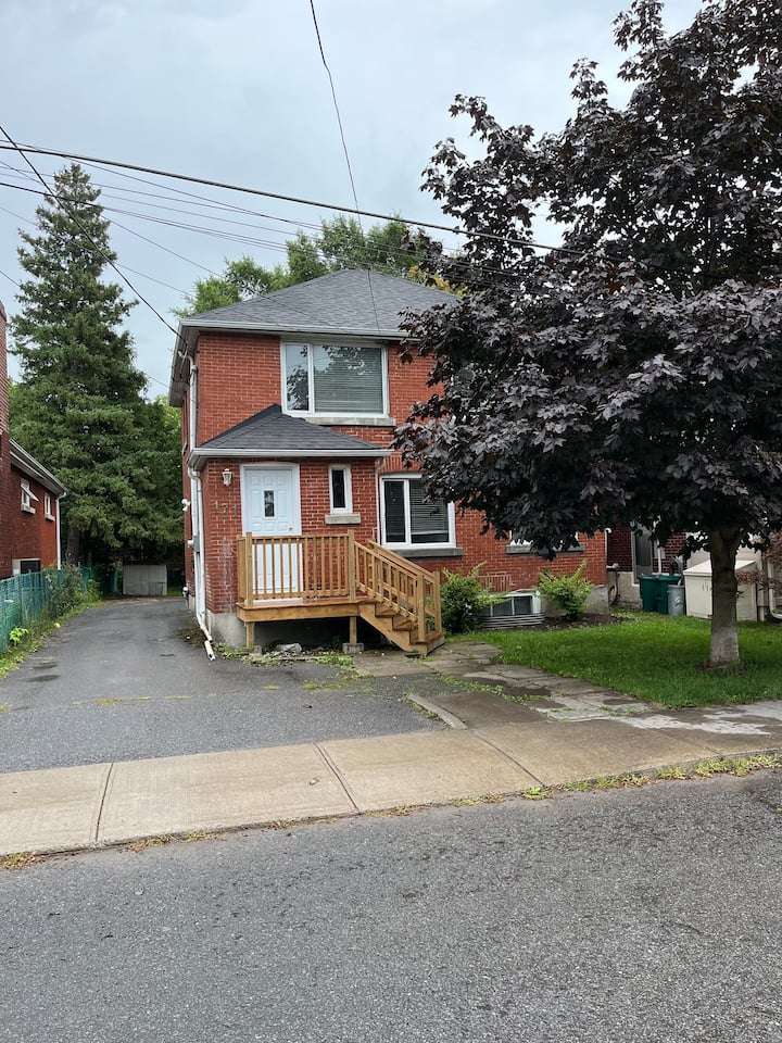 2-bdrm Apartment Near Queen’s - Kingston