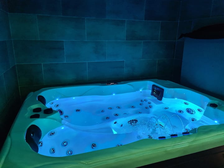 Suite Asia - Aulnoye-Aymeries