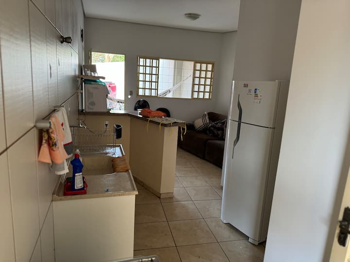 Alugo Casa 09 Com Uma Suíte Com Internet Condomini - Araguaína