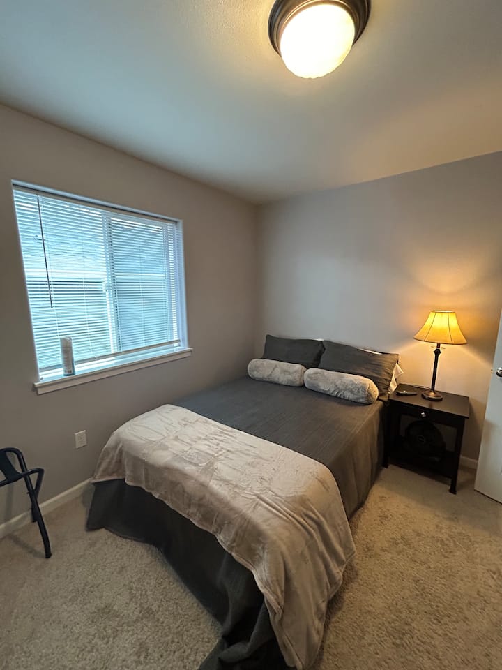 Cute Cozy Room In Port Orchard - Port Orchard, WA