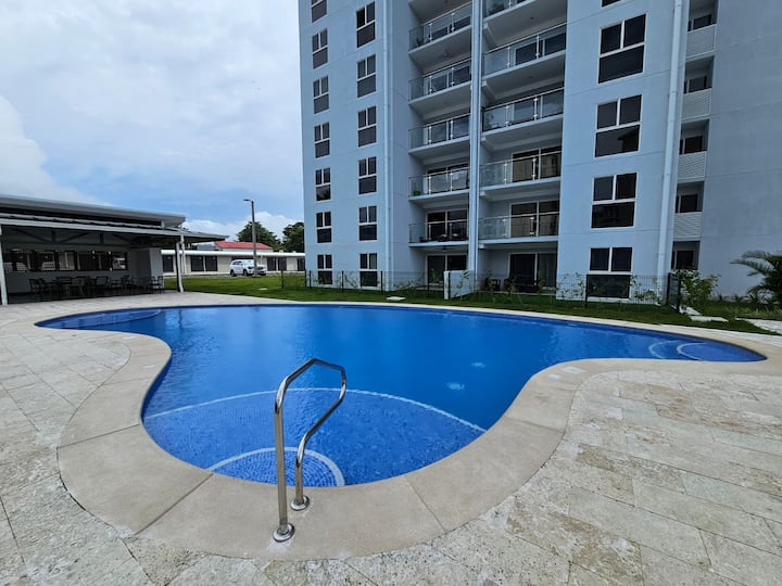 Viva Jaco Beach Front (100mts), Pool, A/c 1008 - Jaco