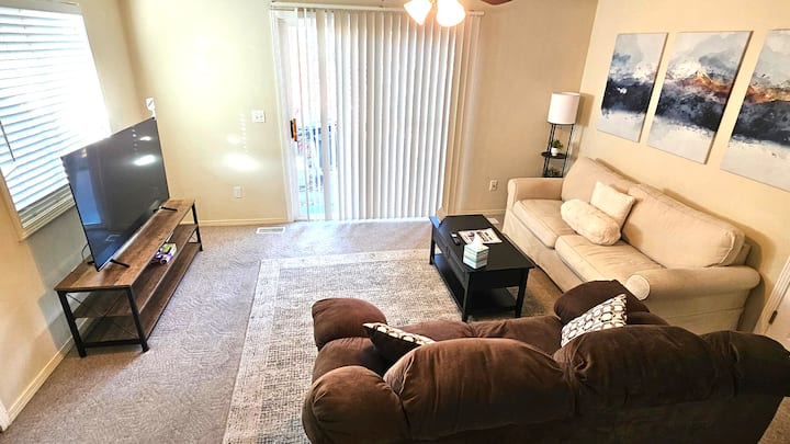 Downtown Meridian • Garage • Pets •Roaring Springs - Meridian, ID